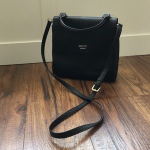 Guess Bags | Signature Purse | Poshmark